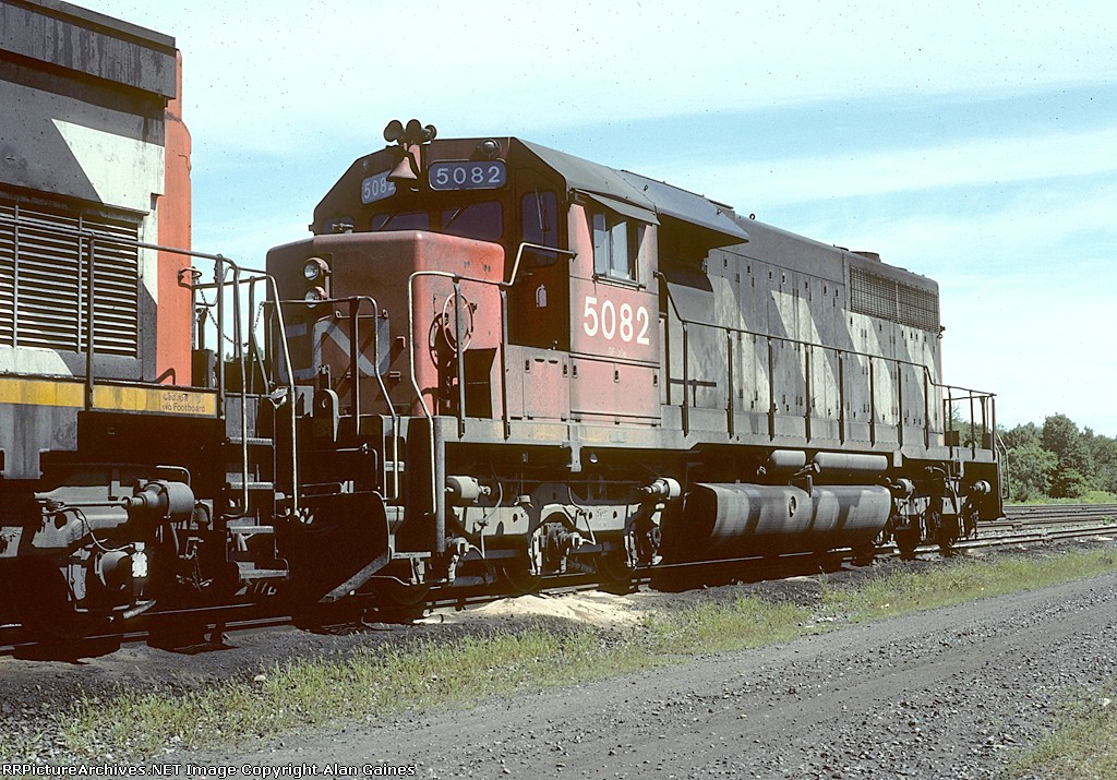 CN SD40 5082